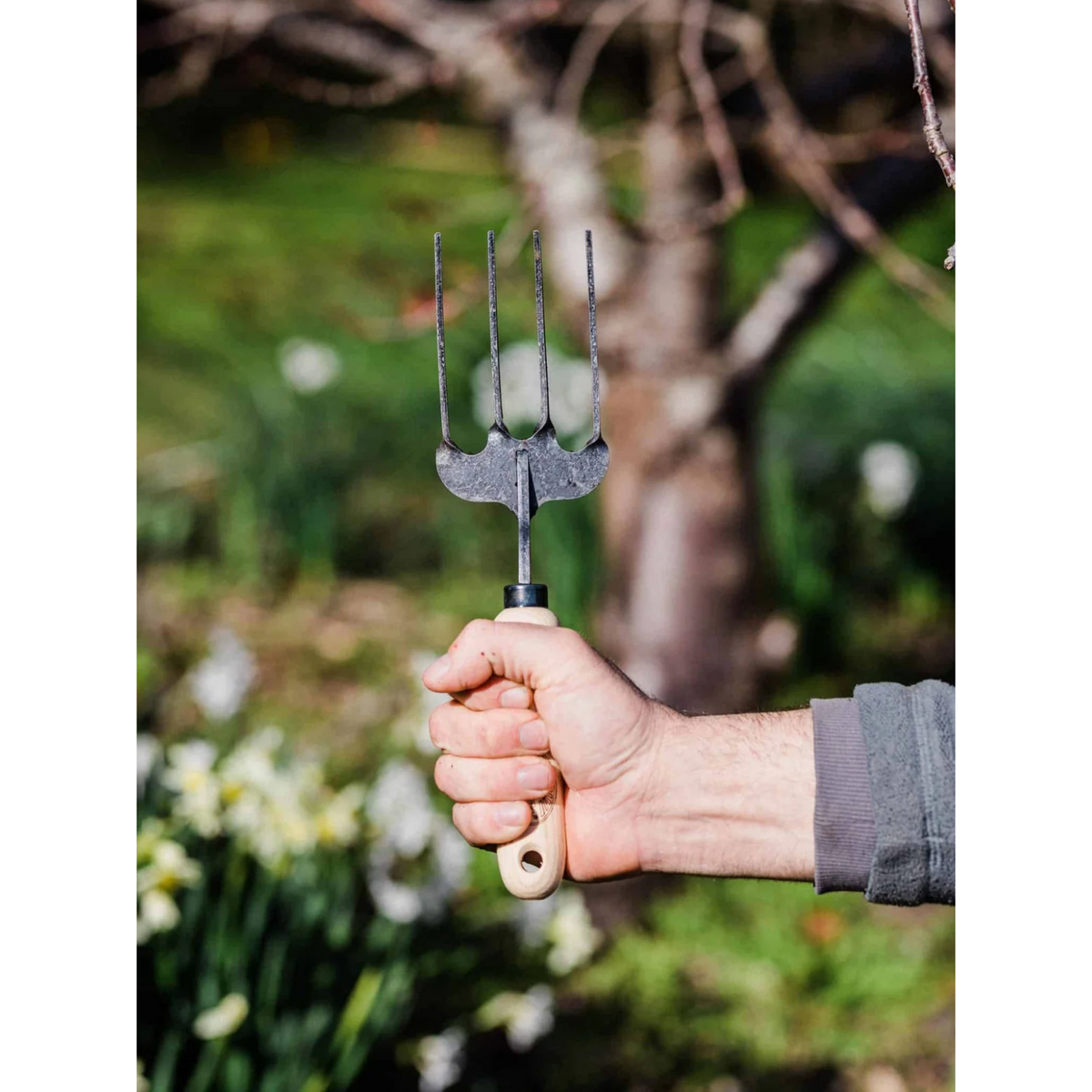 DeWit 4 Tine Twisted Hand Fork – Accoutrement